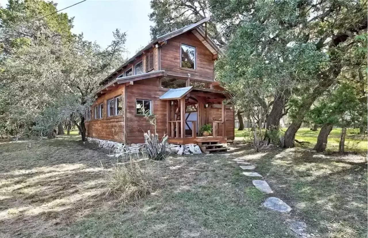 A giant cabin for sale north of San Antonio is made out of reclaimed ...