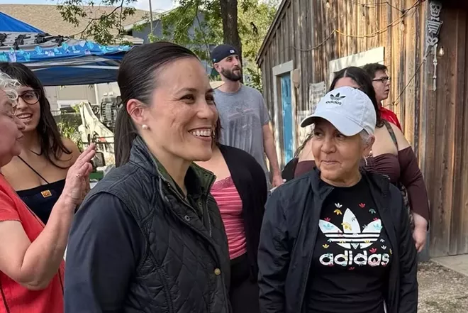 Gina Ortiz Jones gets endorsements from ex-San Antonio mayors, nearly ...