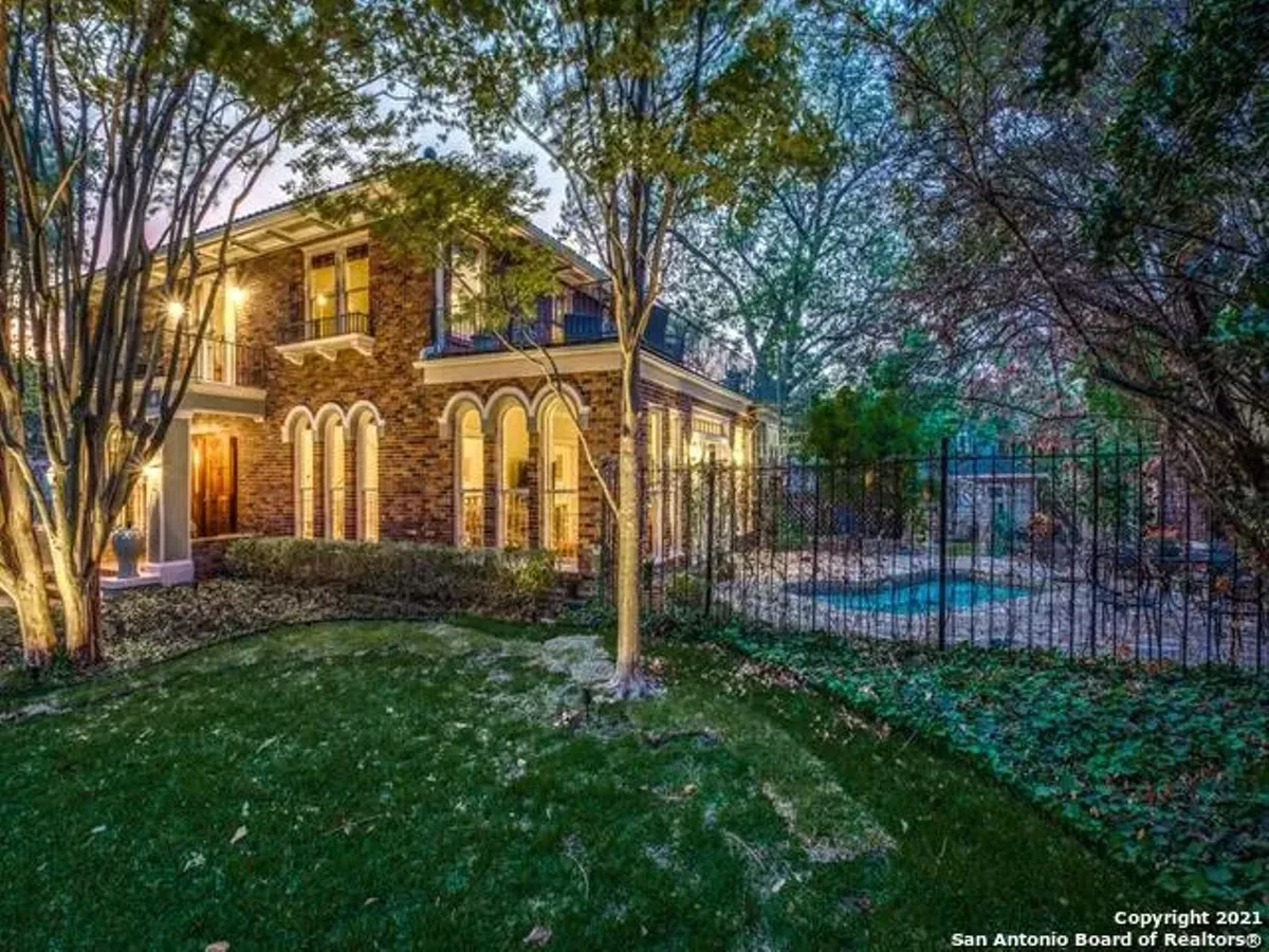 The senior pastor of San Antonio's Trinity Baptist Church is selling ...
